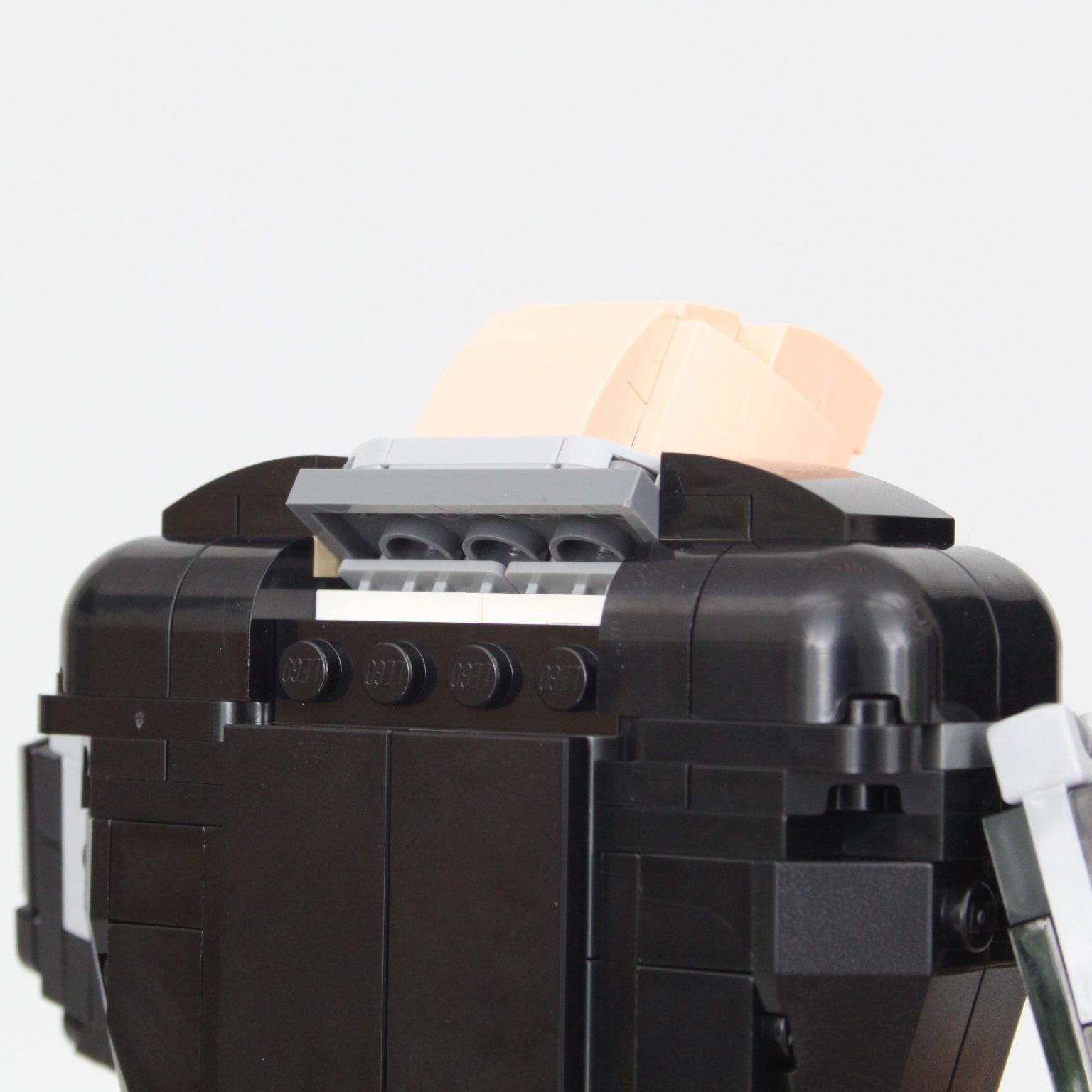 LEGO Despicable Me 75582 Brick-Built Gru and Minions review