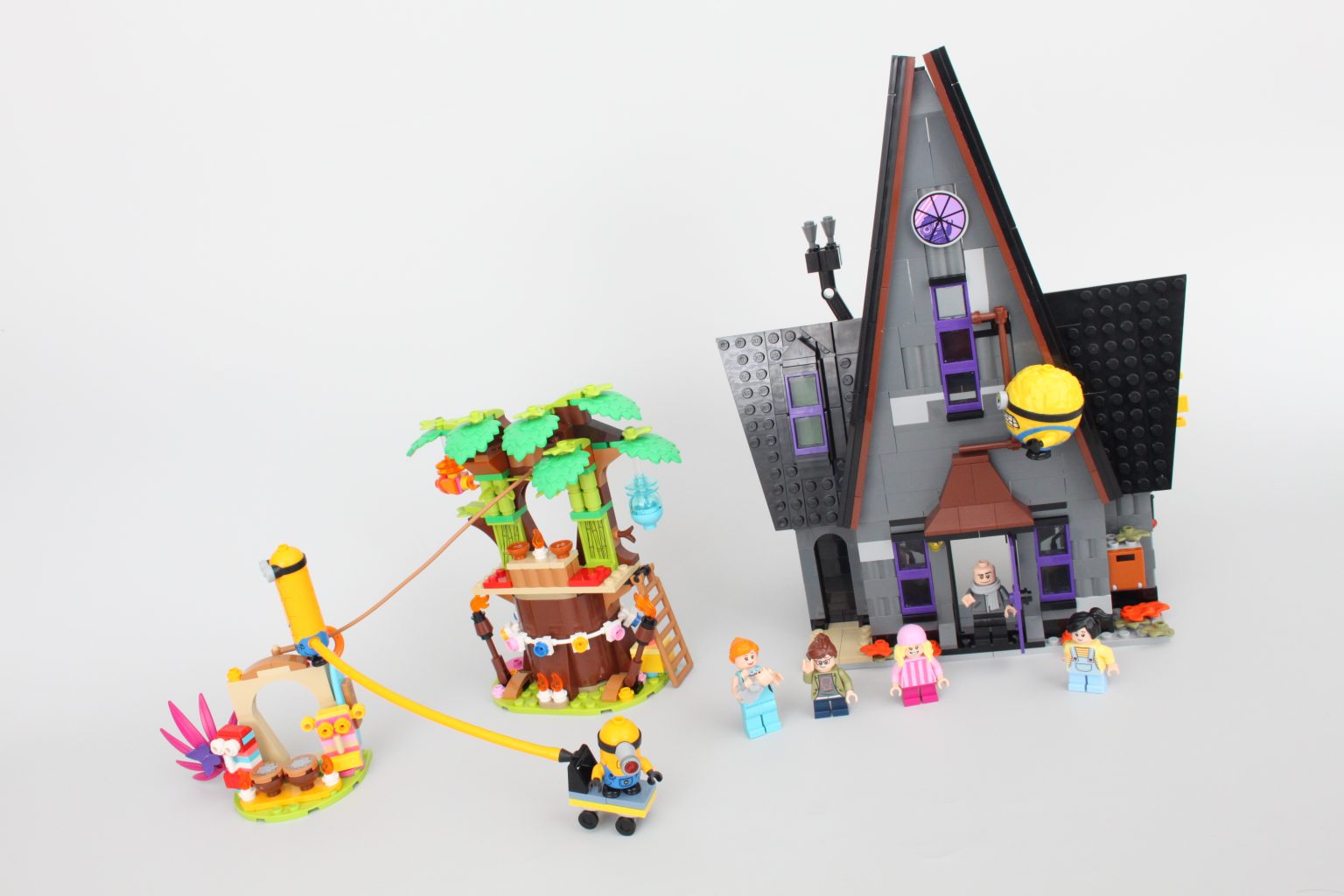 LEGO 75583 Minions and Gru's Family Mansion review