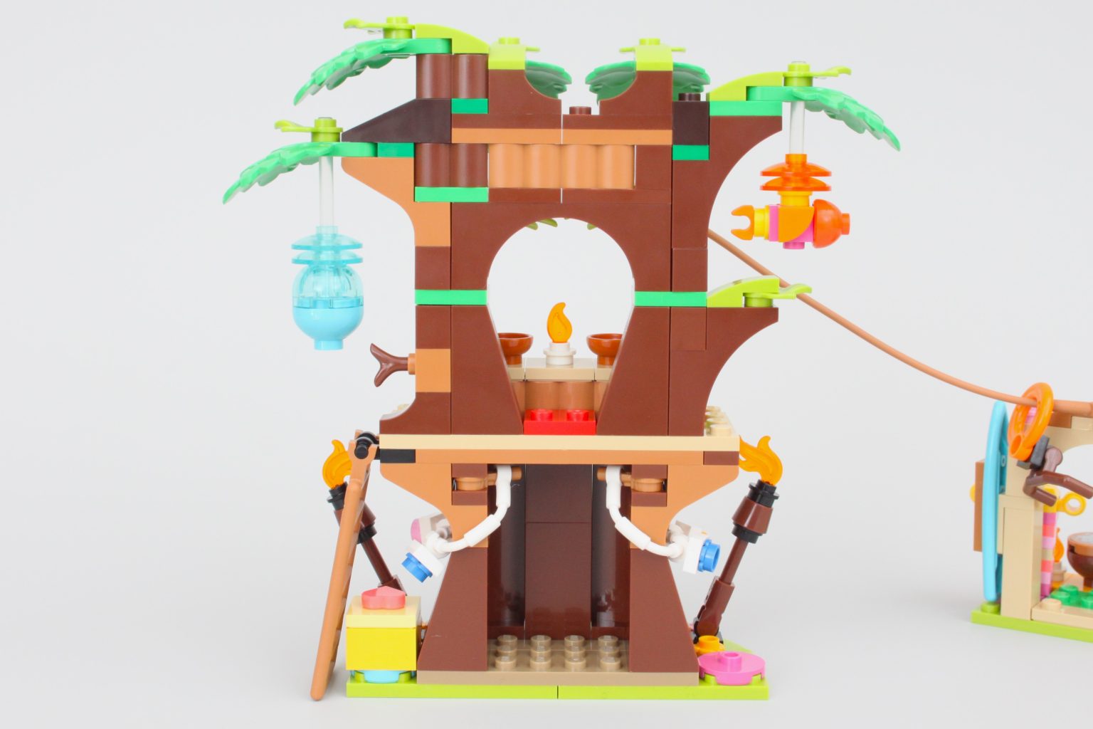 LEGO 75583 Minions and Gru's Family Mansion review