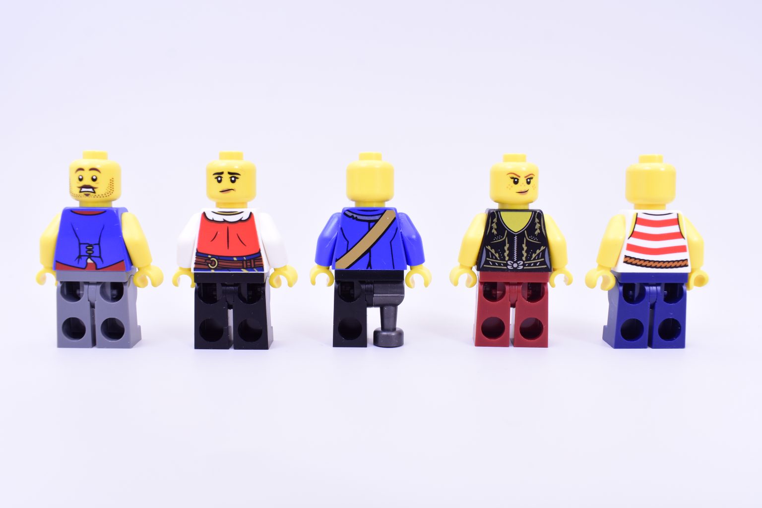 LEGO BrickLink Designer Program 910038 Ominous Isle review