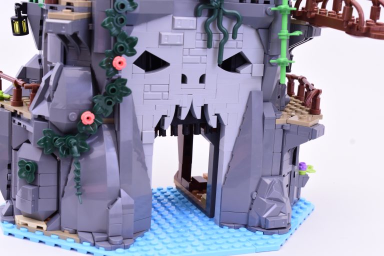 LEGO BrickLink Designer Program 910038 Ominous Isle review