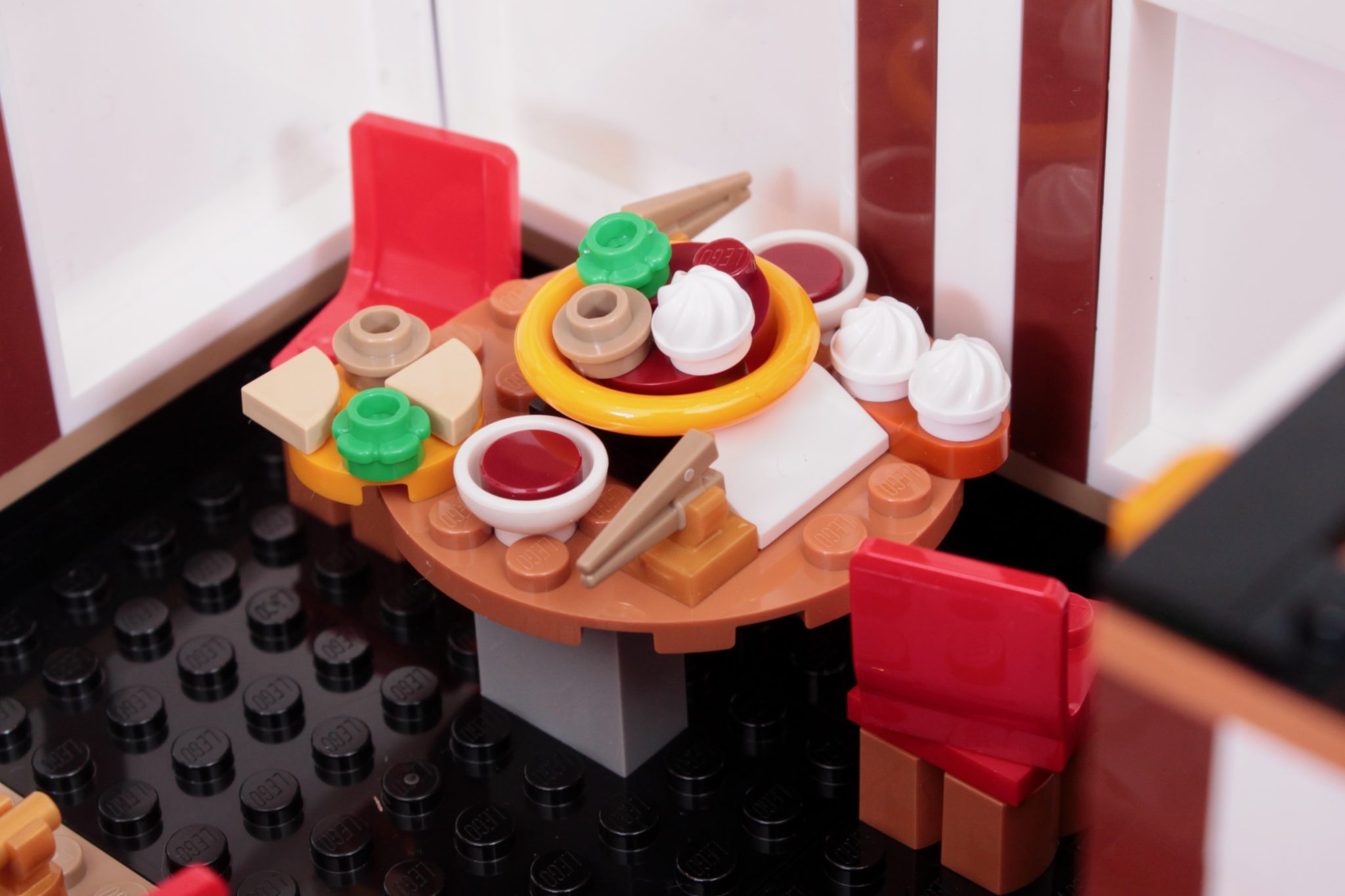 Turn LEGO Family Reunion Celebration into a modular for £25