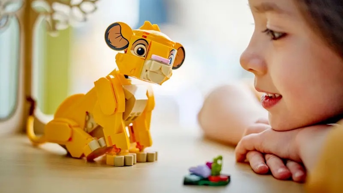 LEGO Ideas 21349 Tuxedo Cat review – the purr-fect set?