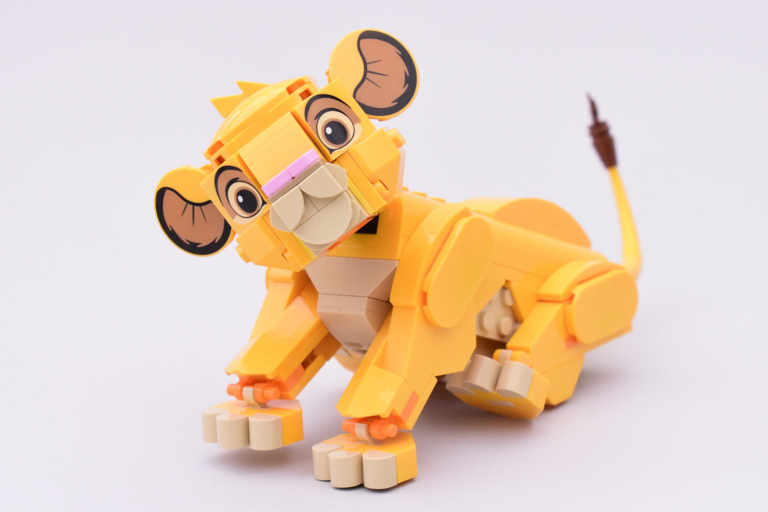 Simba vs Simba: Which LEGO lion cub to buy