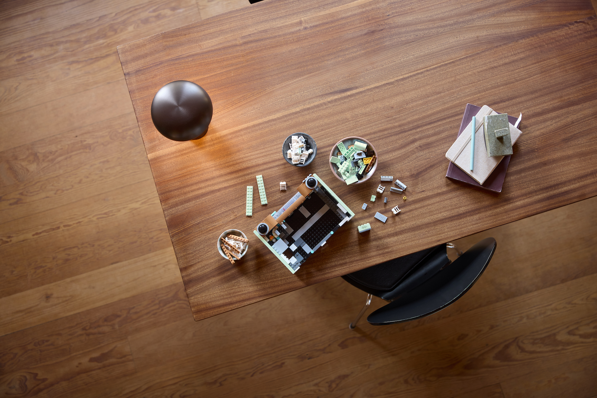 LEGO Icons 10334 Retro Radio officially revealed