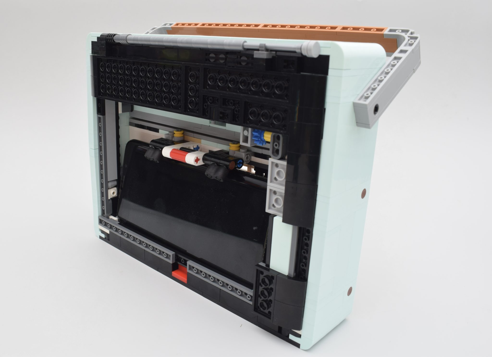 LEGO Icons 10334 Retro Radio review, verdict and gallery