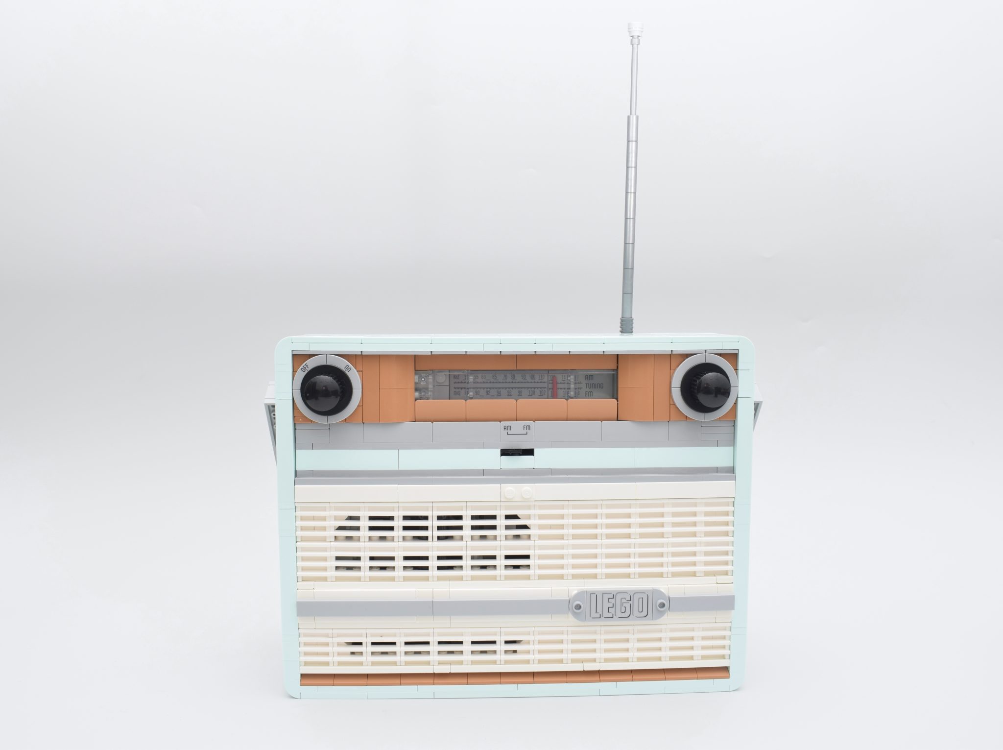 LEGO Icons 10334 Retro Radio review, verdict and gallery