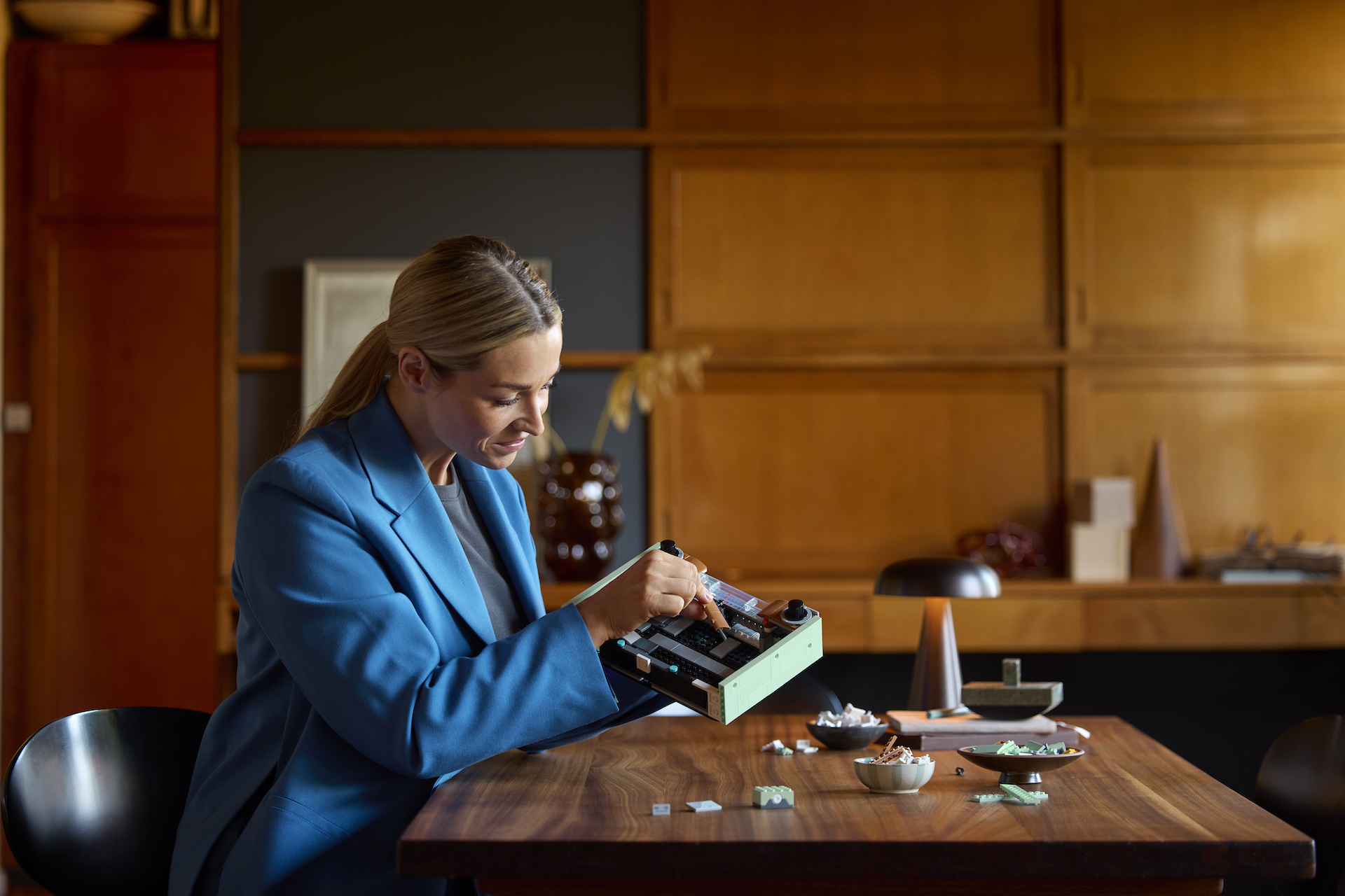 LEGO Icons 10334 Retro Radio officially revealed