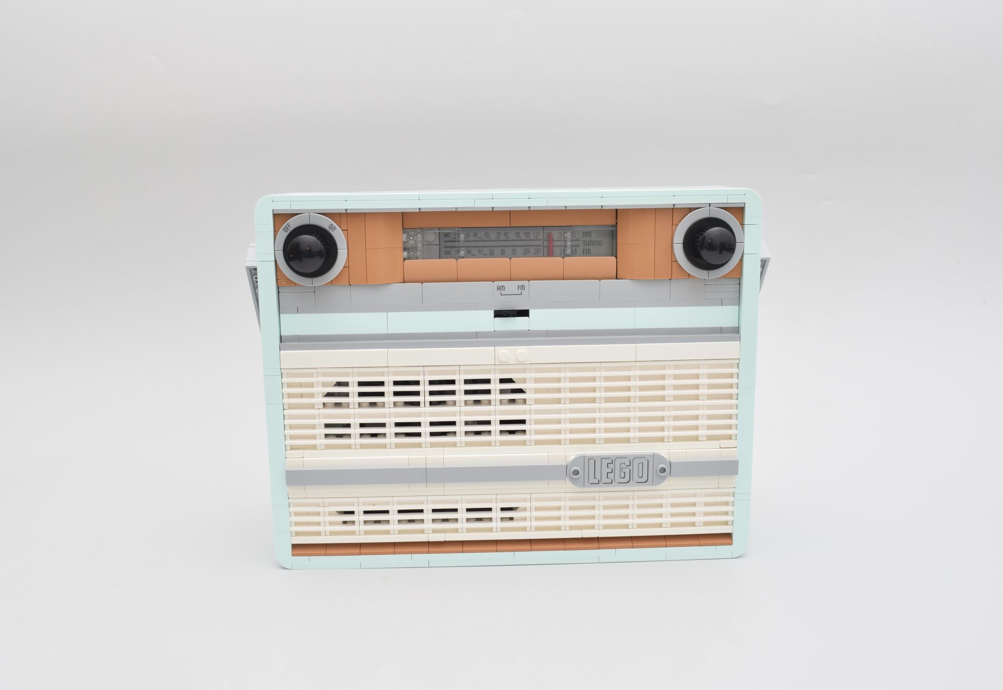 LEGO Icons 10334 Retro Radio review, verdict and gallery