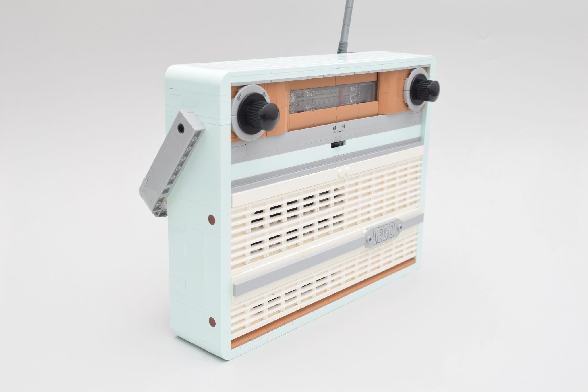 LEGO Icons 10334 Retro Radio review, verdict and gallery