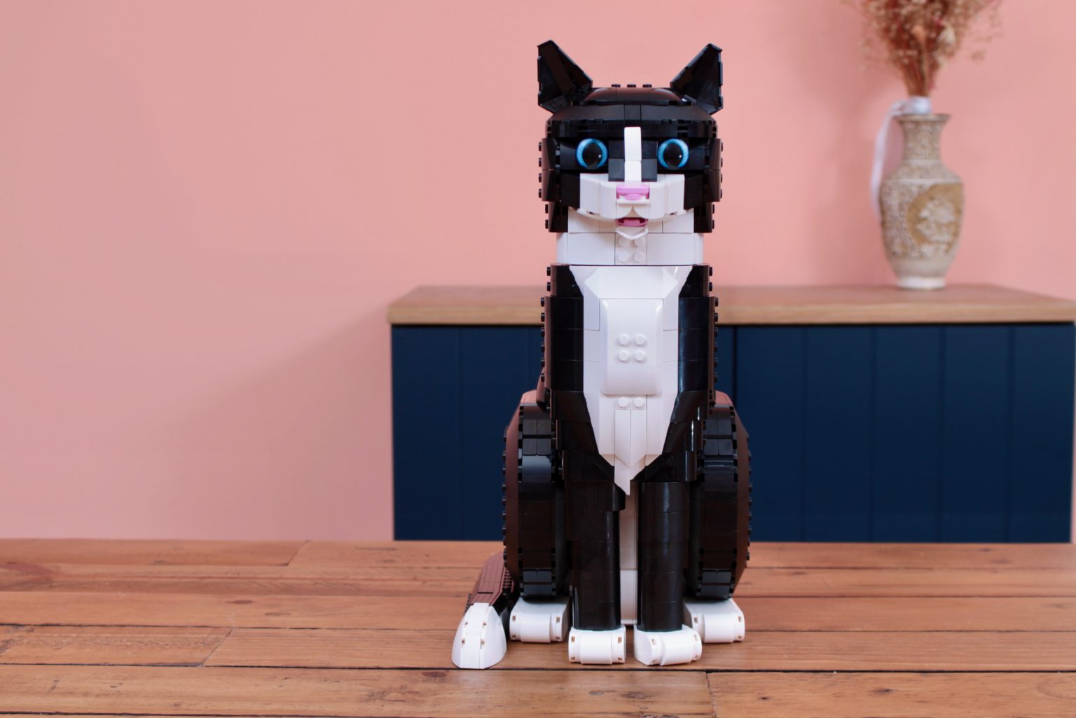 LEGO Ideas 21349 Tuxedo Cat review – the purr-fect set?