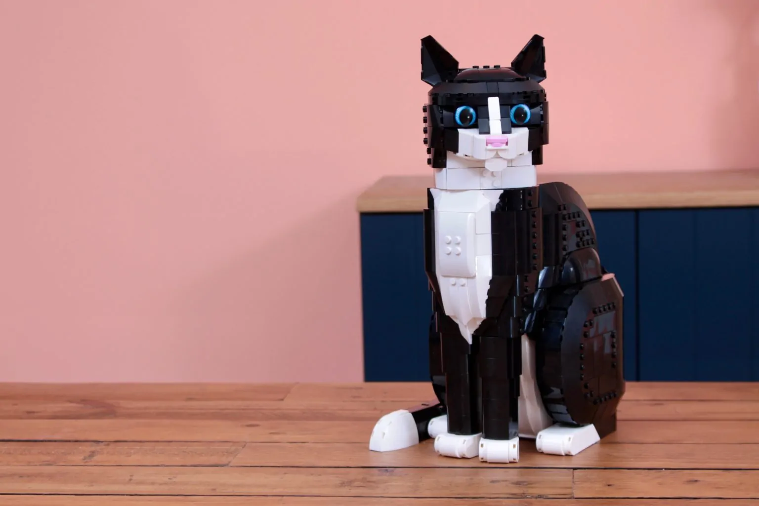 LEGO Ideas 21349 Tuxedo Cat review – the purr-fect set?