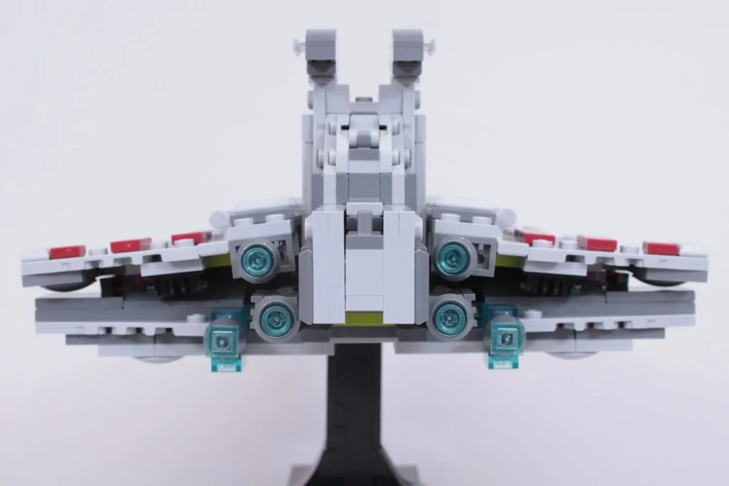 Build a midi-scale LEGO Star Wars Venator using one* set