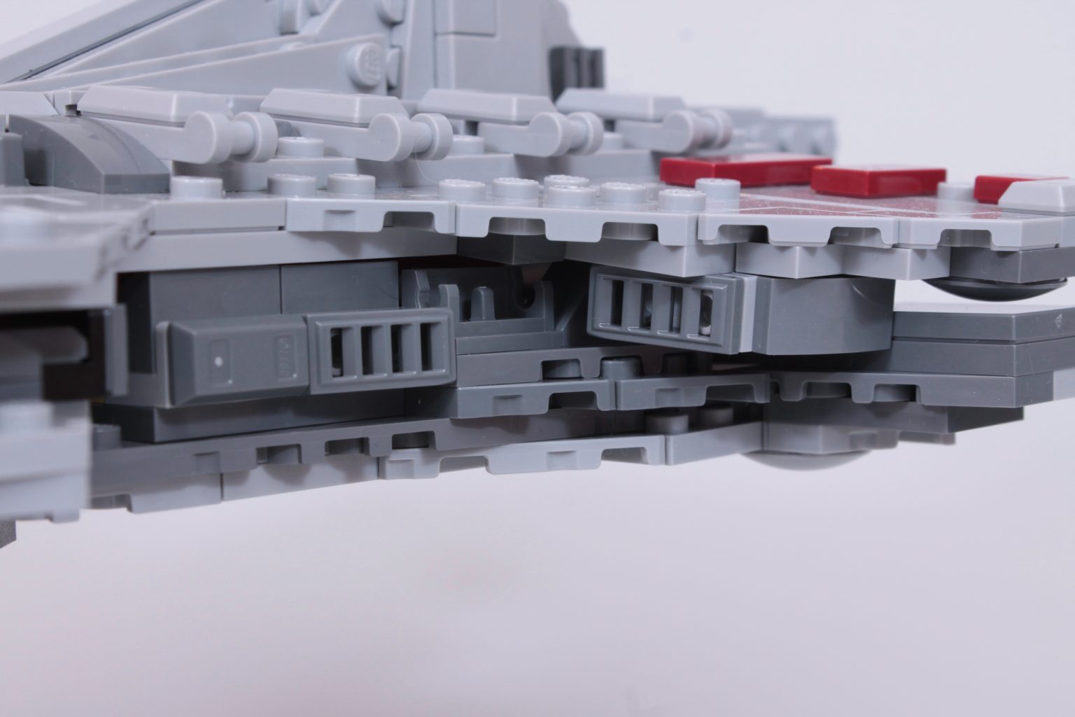 Build a midi-scale LEGO Star Wars Venator using one* set