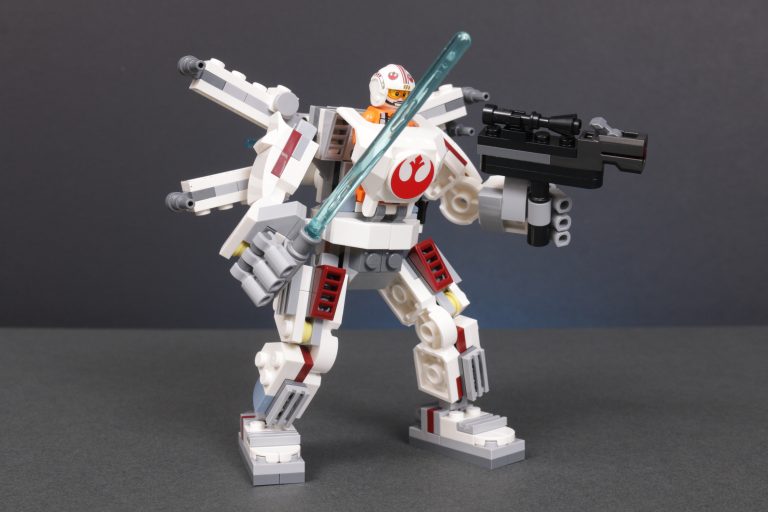 LEGO Star Wars 75390 Luke Skywalker X-Wing Mech review