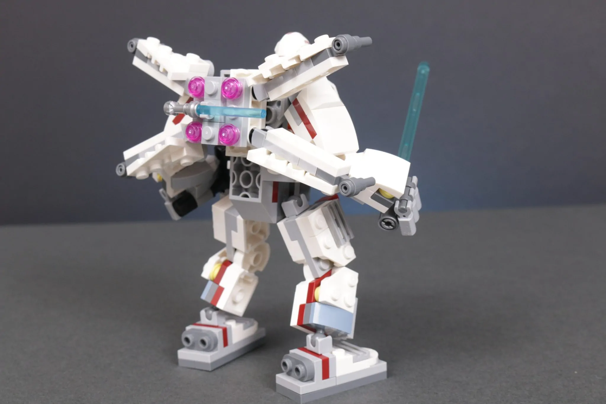 LEGO Star Wars 75390 Luke Skywalker X-Wing Mech review