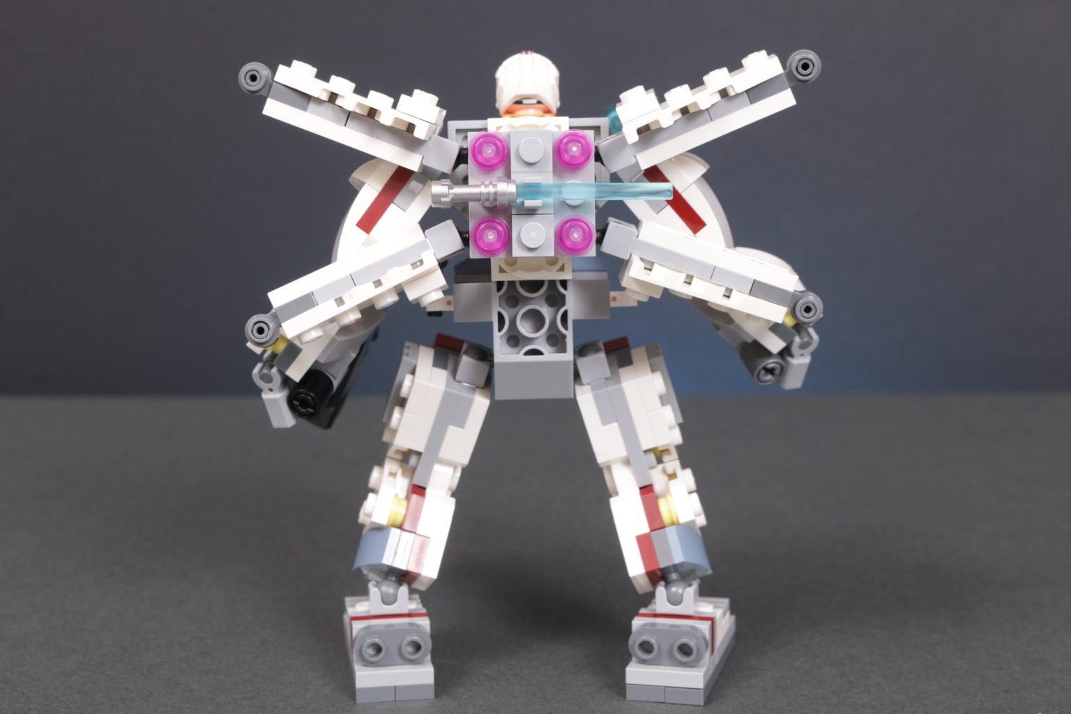 LEGO Star Wars 75390 Luke Skywalker X-Wing Mech review