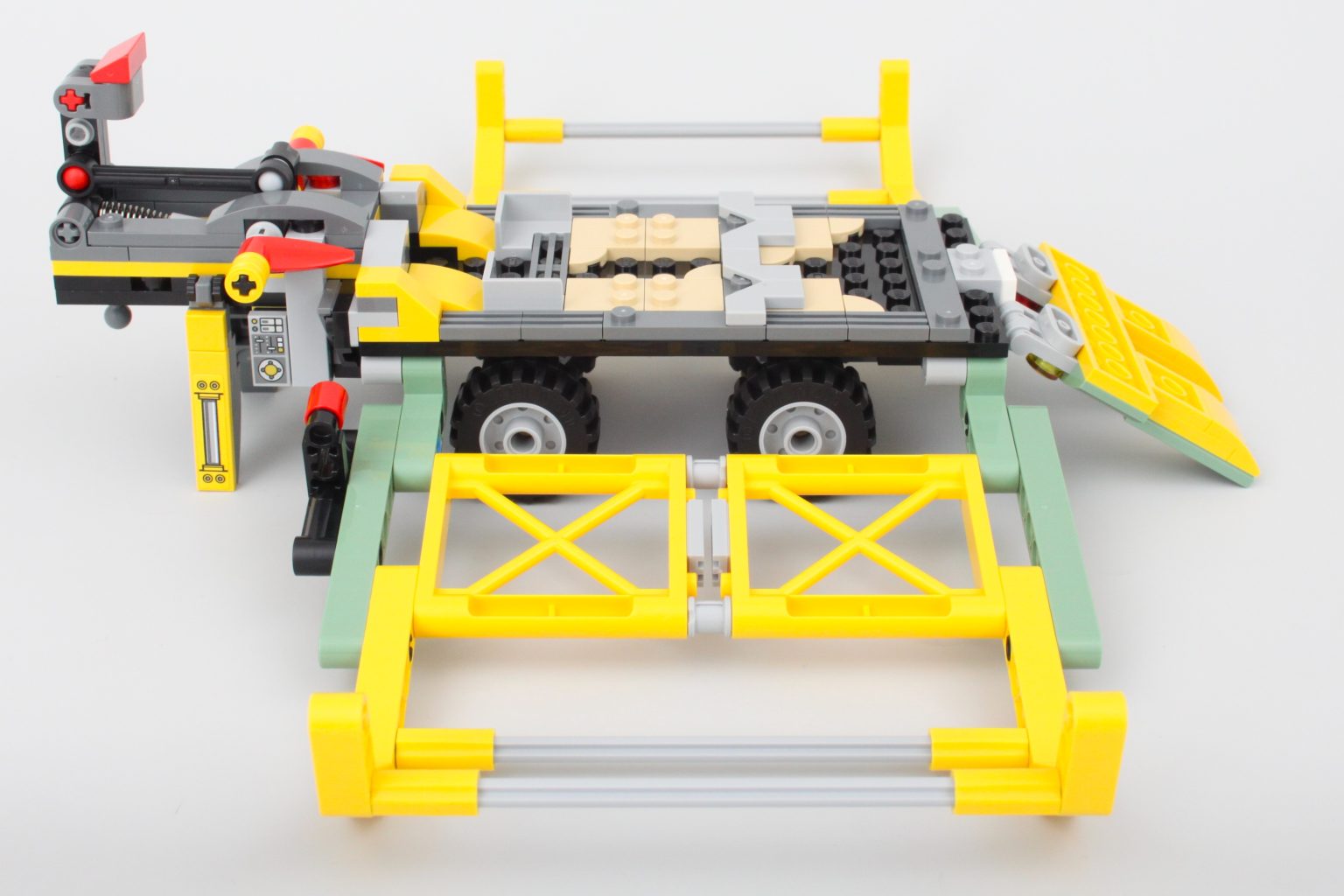 LEGO Jurassic World 76966 Allosaurus Transport Truck review