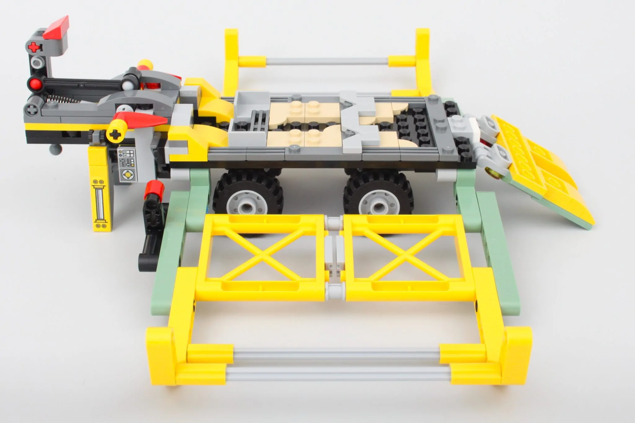 LEGO Jurassic World 76966 Allosaurus Transport Truck review