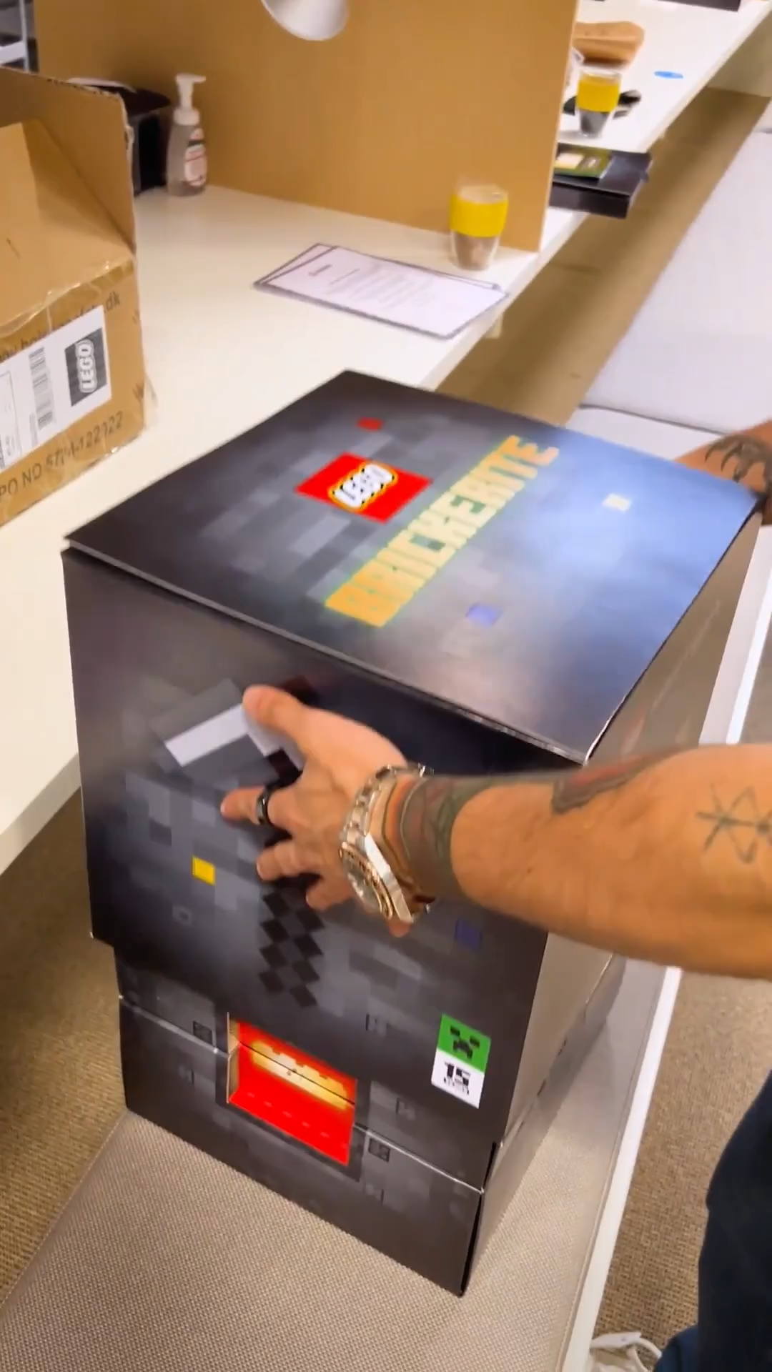 LEGO Minecraft's Brickerite is designed to be broken