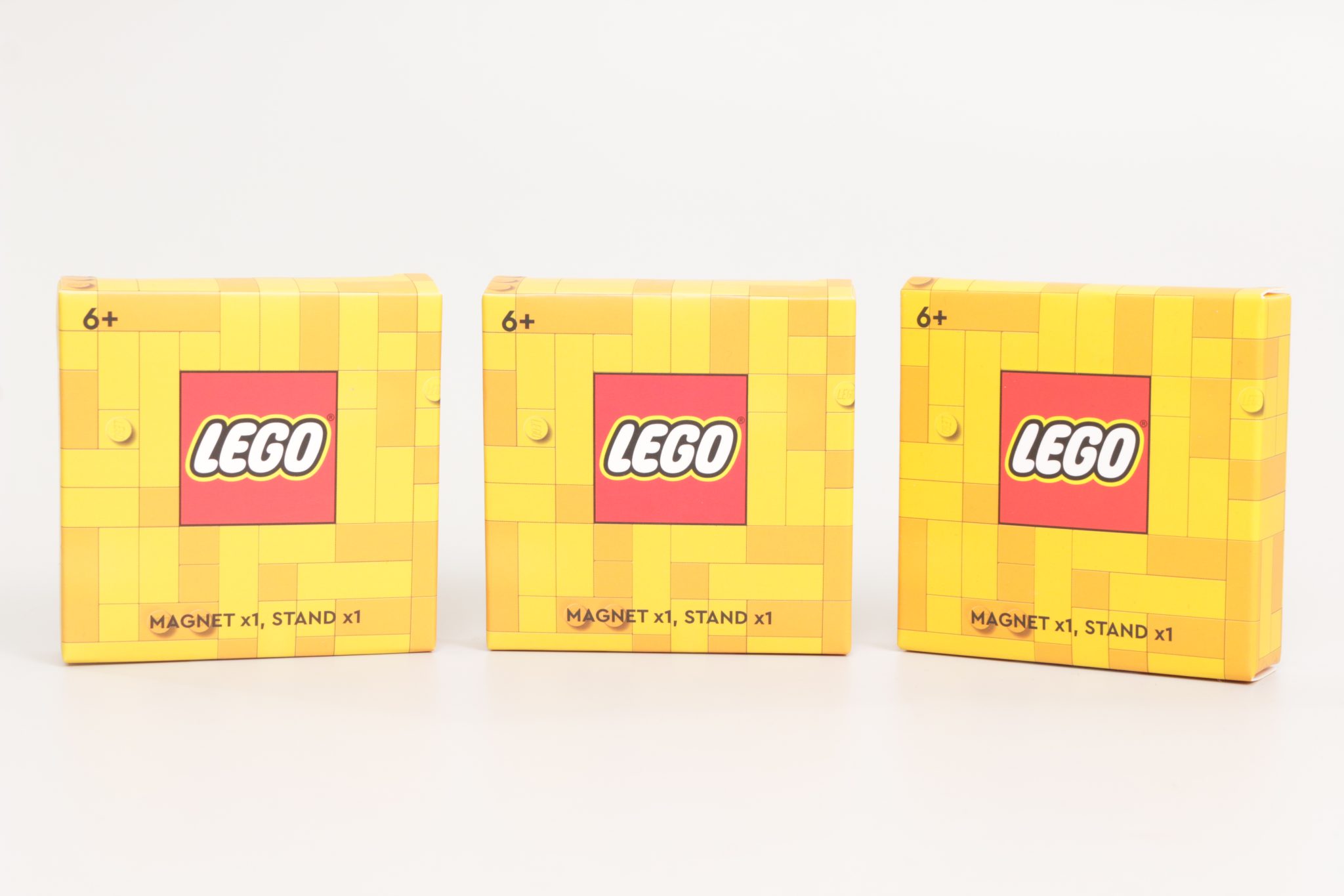 LEGO Insiders Duck, Space and Castle magnets reward review