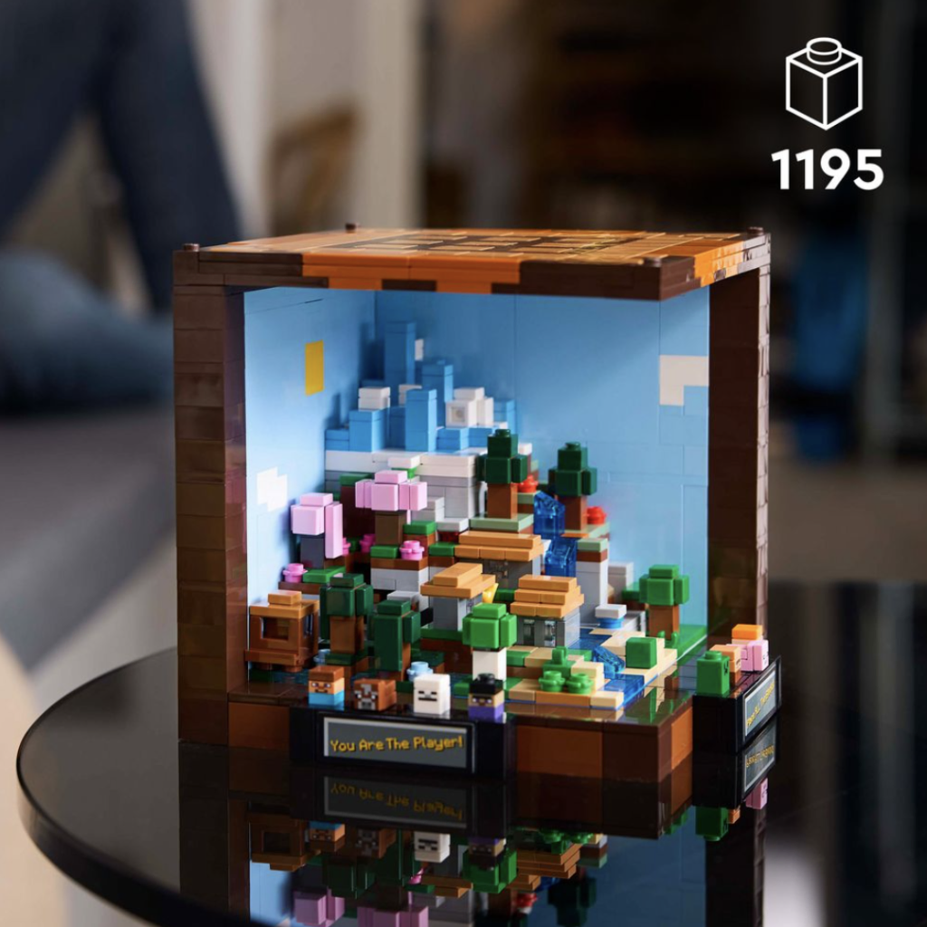 First images of LEGO Minecraft 18+ Crafting Table spotted