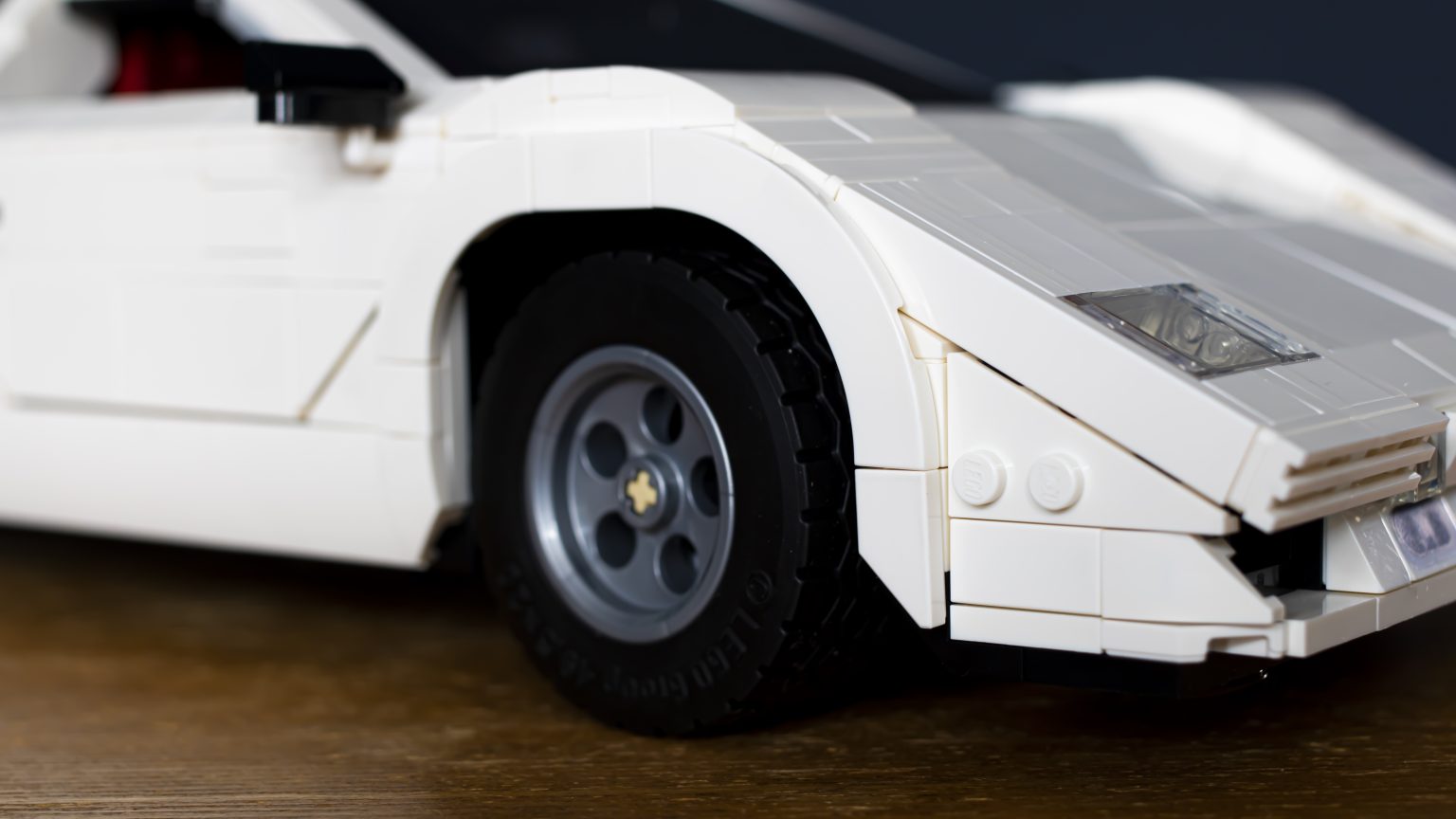 LEGO 10337 Lamborghini Countach 5000 Quattrovalvole review