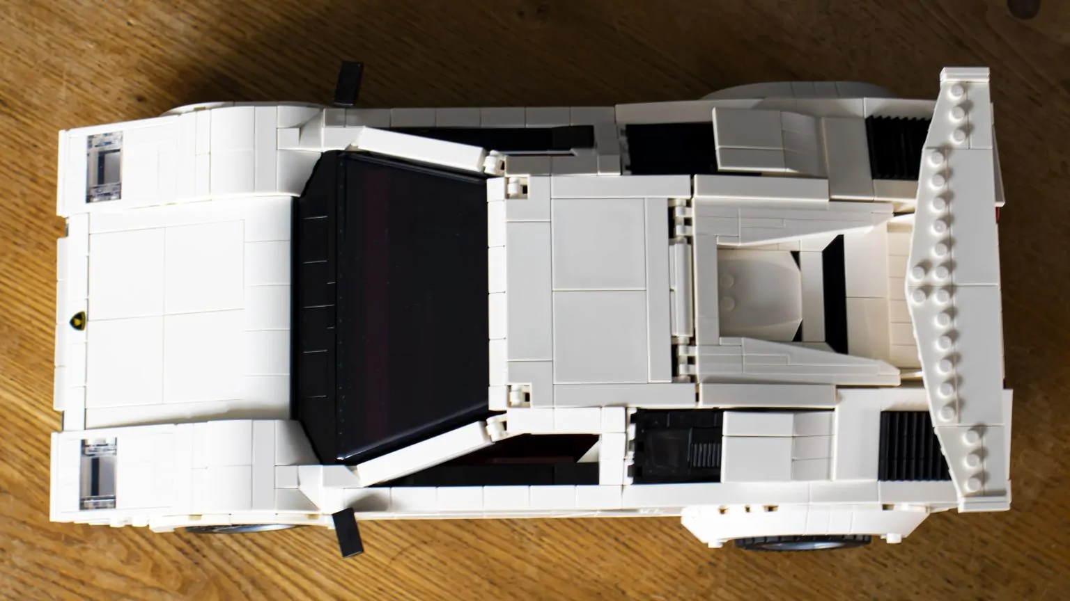 LEGO 10337 Lamborghini Countach 5000 Quattrovalvole review