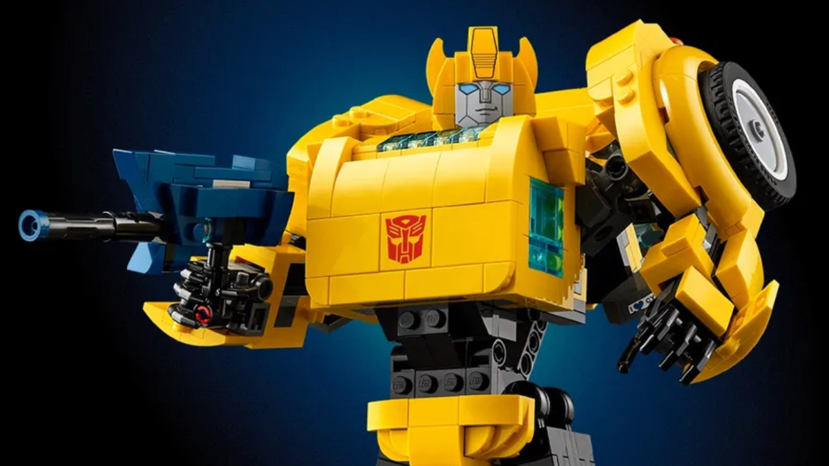 LEGO Transformers 10338 Bumblebee is more than meets the eye
