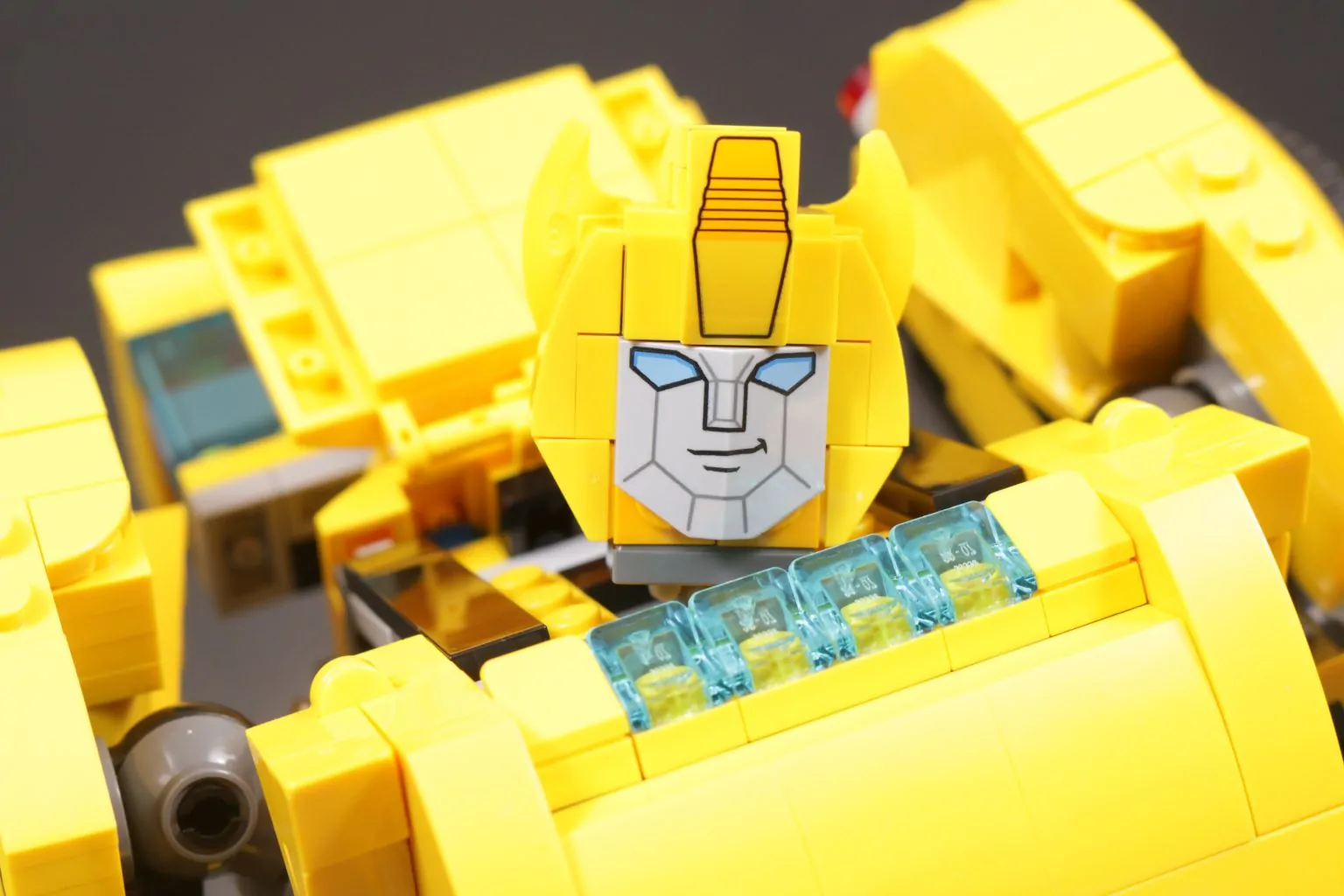 LEGO Icons Transformers 10338 Bumblebee review and gallery