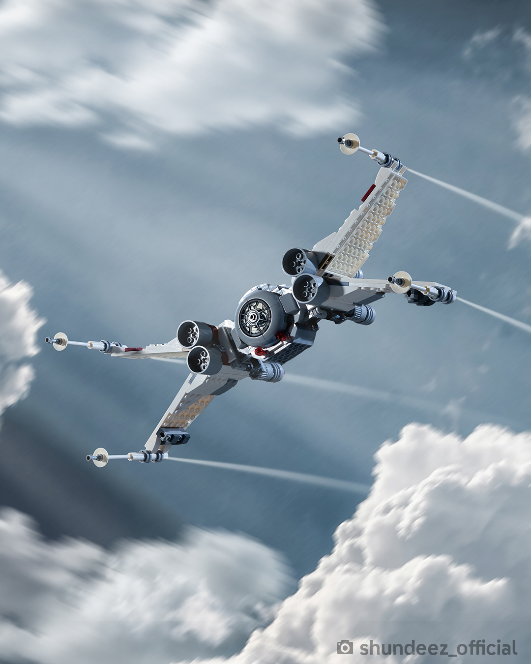 First look at LEGO Dark Falcon, TIE Wing, X-Fighter in hand
