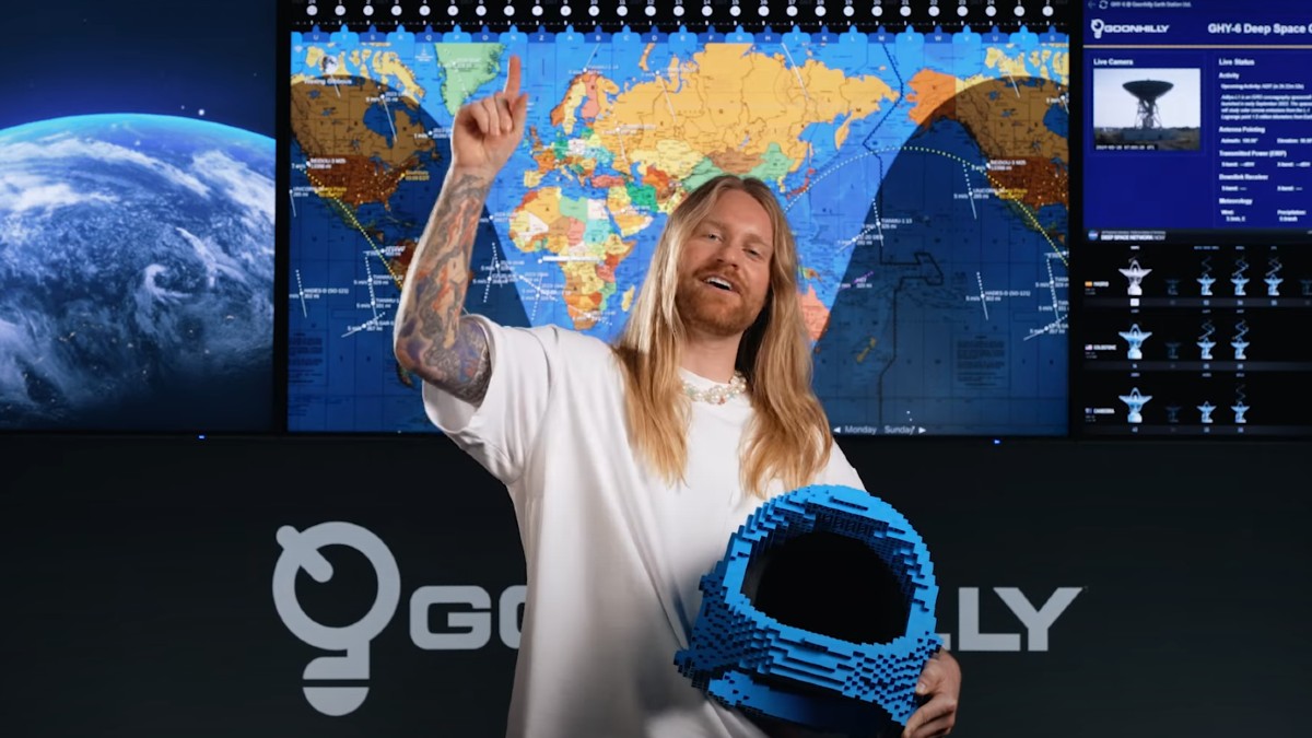 LEGO partners with Sam Ryder for new space competition