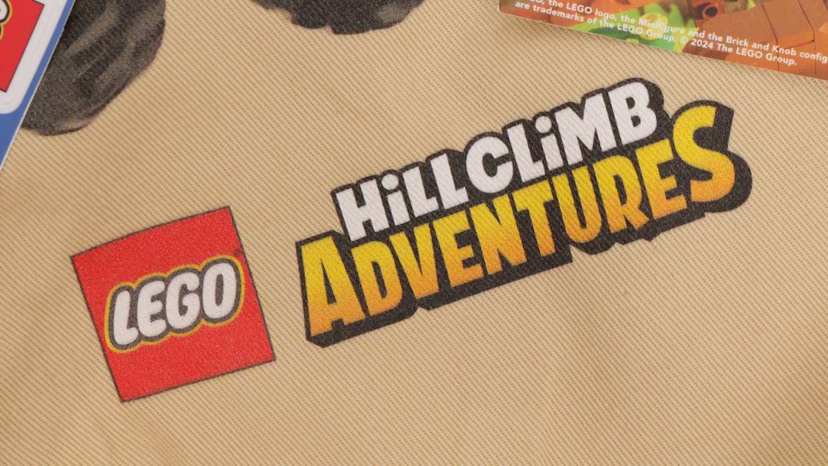 Unboxing a LEGO Hill Climb Adventures gift box