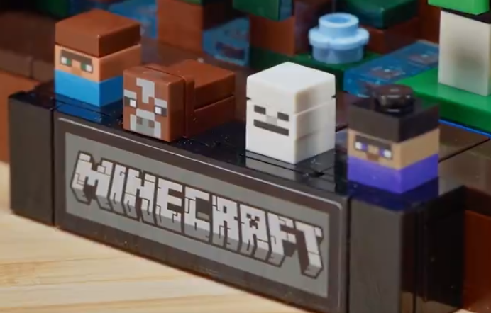Take a closer look at LEGO Minecraft 21265 The Crafting Table