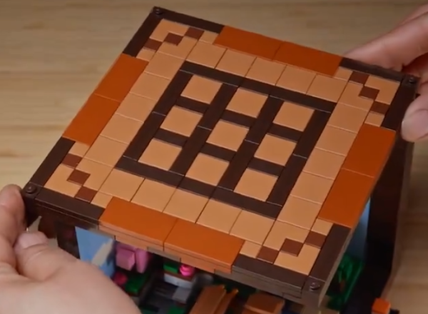Take a closer look at LEGO Minecraft 21265 The Crafting Table
