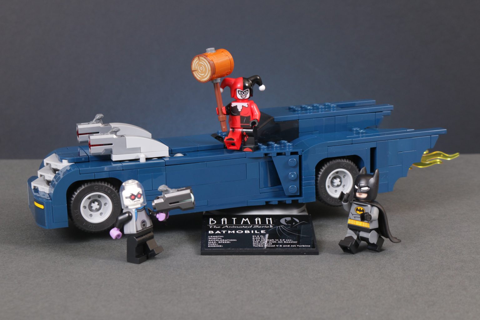 LEGO 76274 Batmobile vs. Harley Quinn and Mr. Freeze review