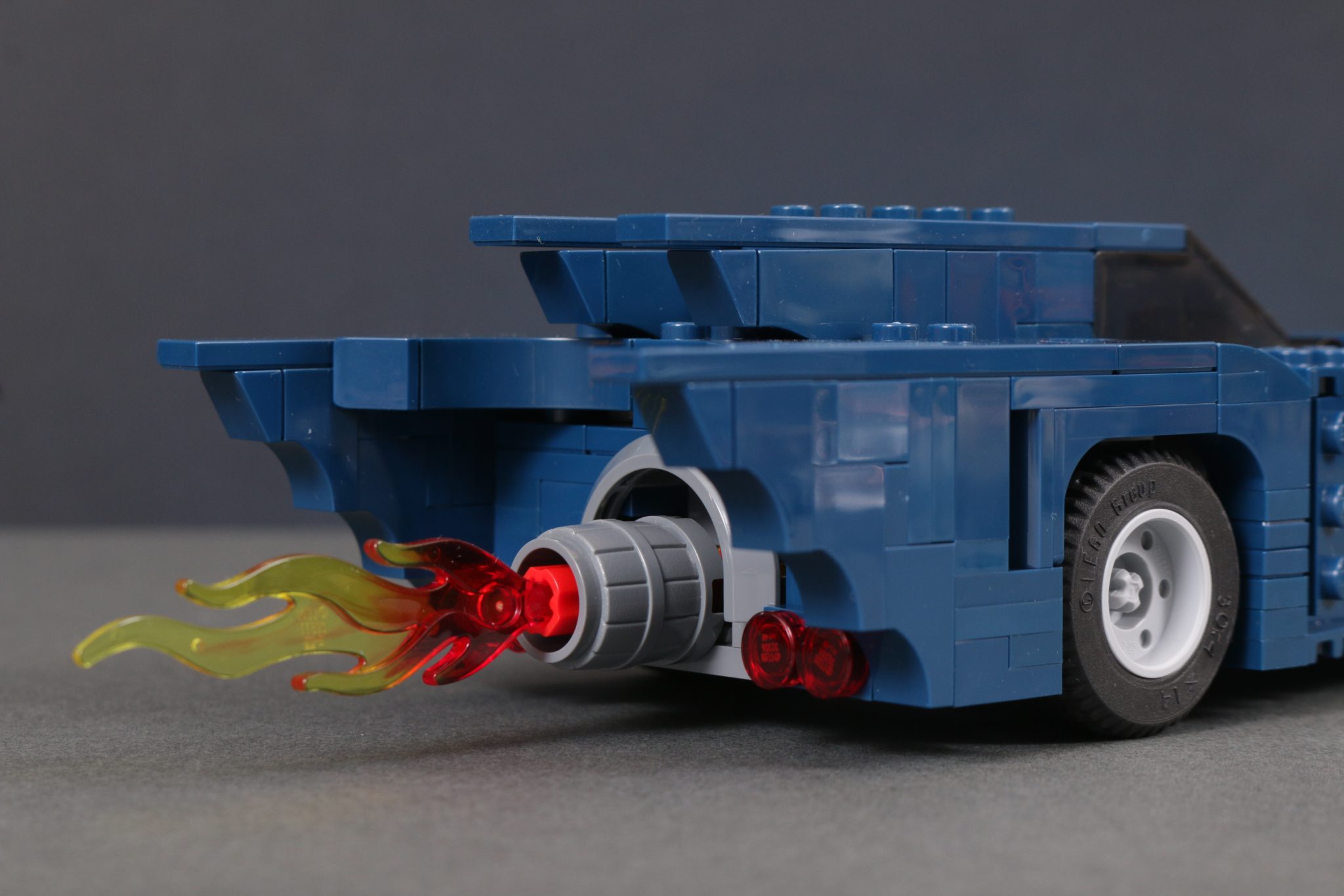 LEGO 76274 Batmobile vs. Harley Quinn and Mr. Freeze review