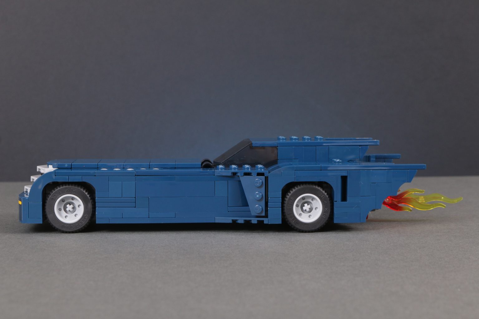 LEGO 76274 Batmobile vs. Harley Quinn and Mr. Freeze review