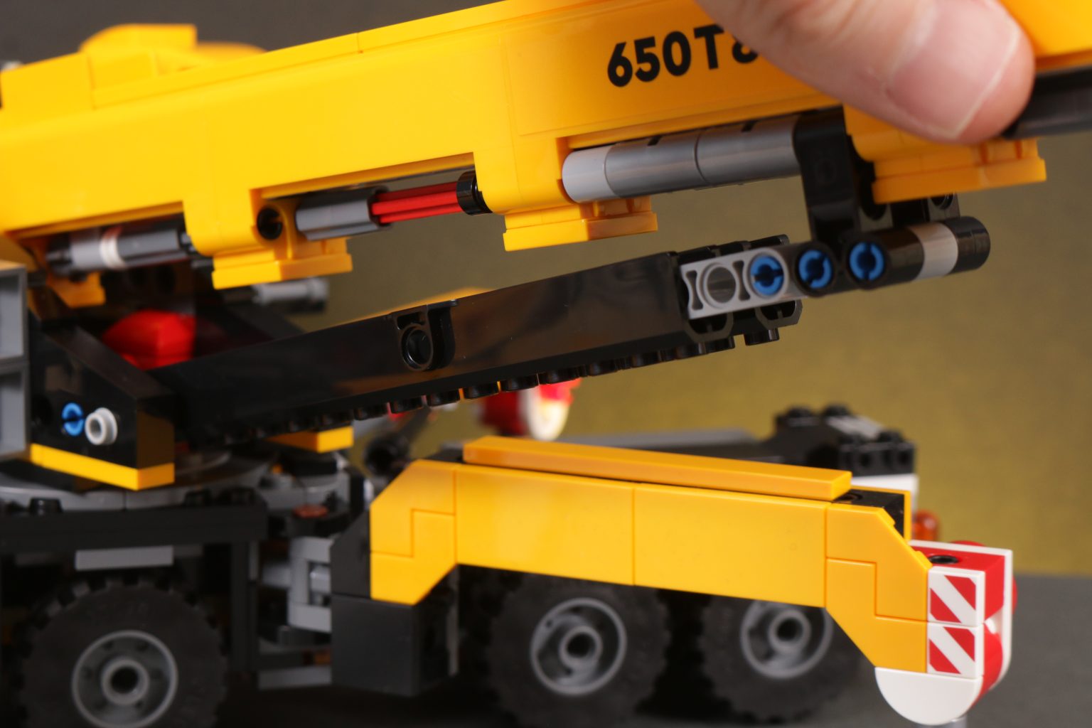 LEGO City 60409 Yellow Mobile Construction Crane review