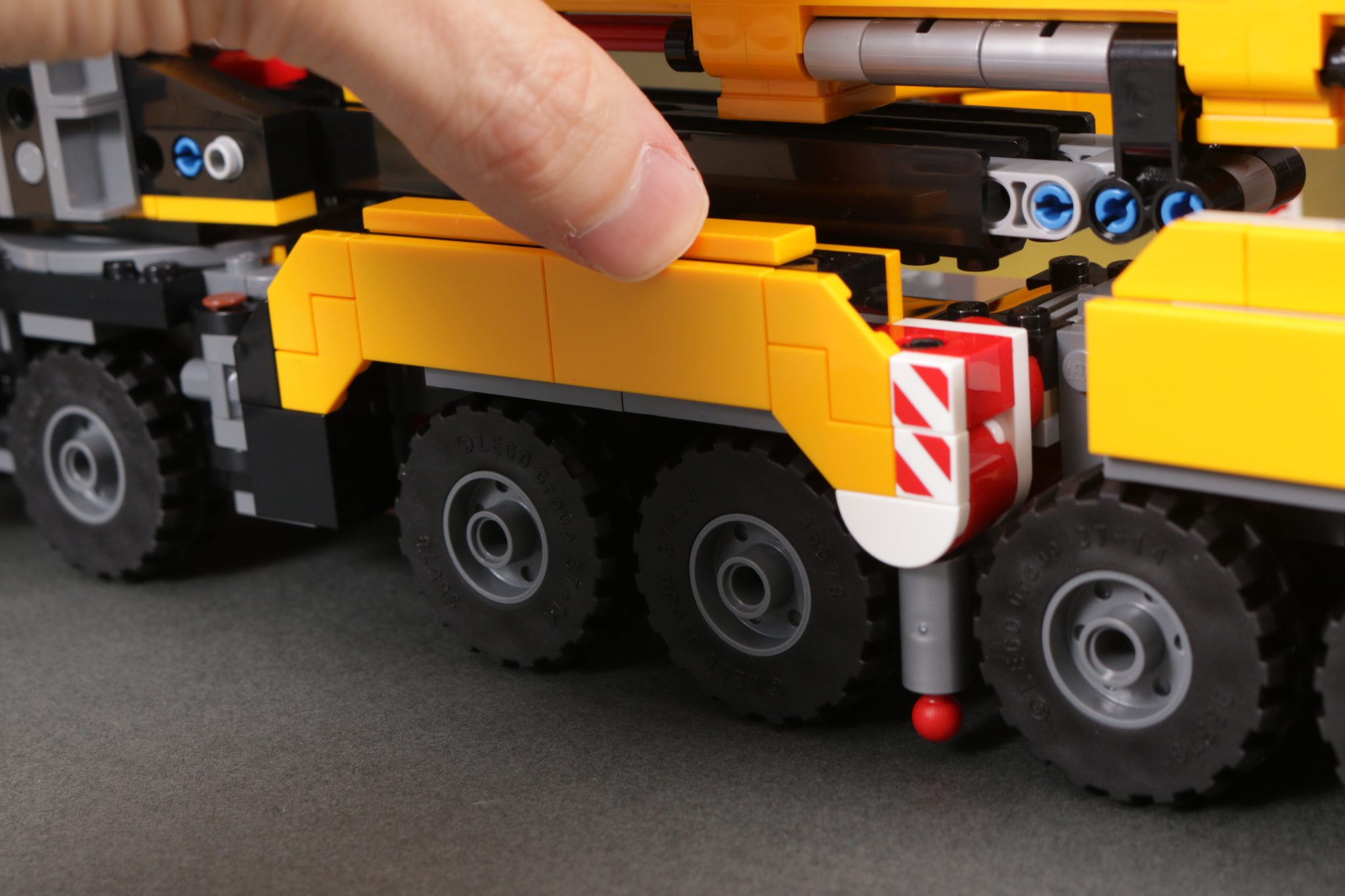 LEGO City 60409 Yellow Mobile Construction Crane review