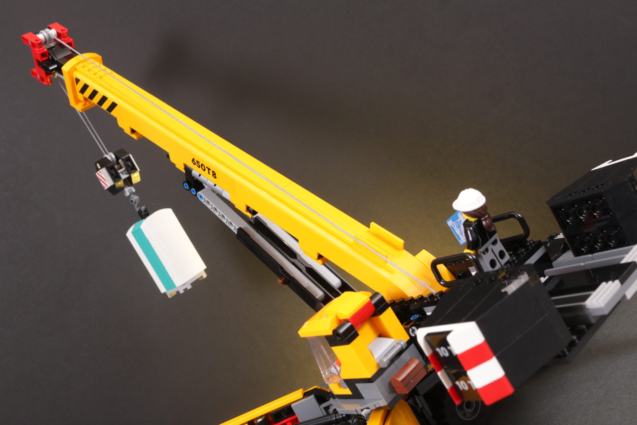 LEGO City 60409 Yellow Mobile Construction Crane review
