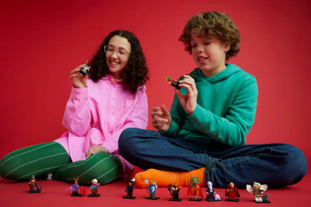LEGO 71047 Dungeons & Dragons Minifigures revealed