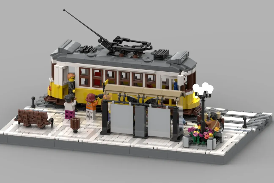 LEGO Ideas Lisbon Tram picks up 10,000 supporters