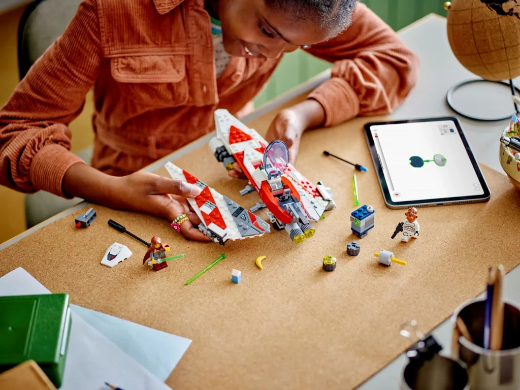 LEGO Star Wars 75388 Jedi Bob’s Starfighter revealed