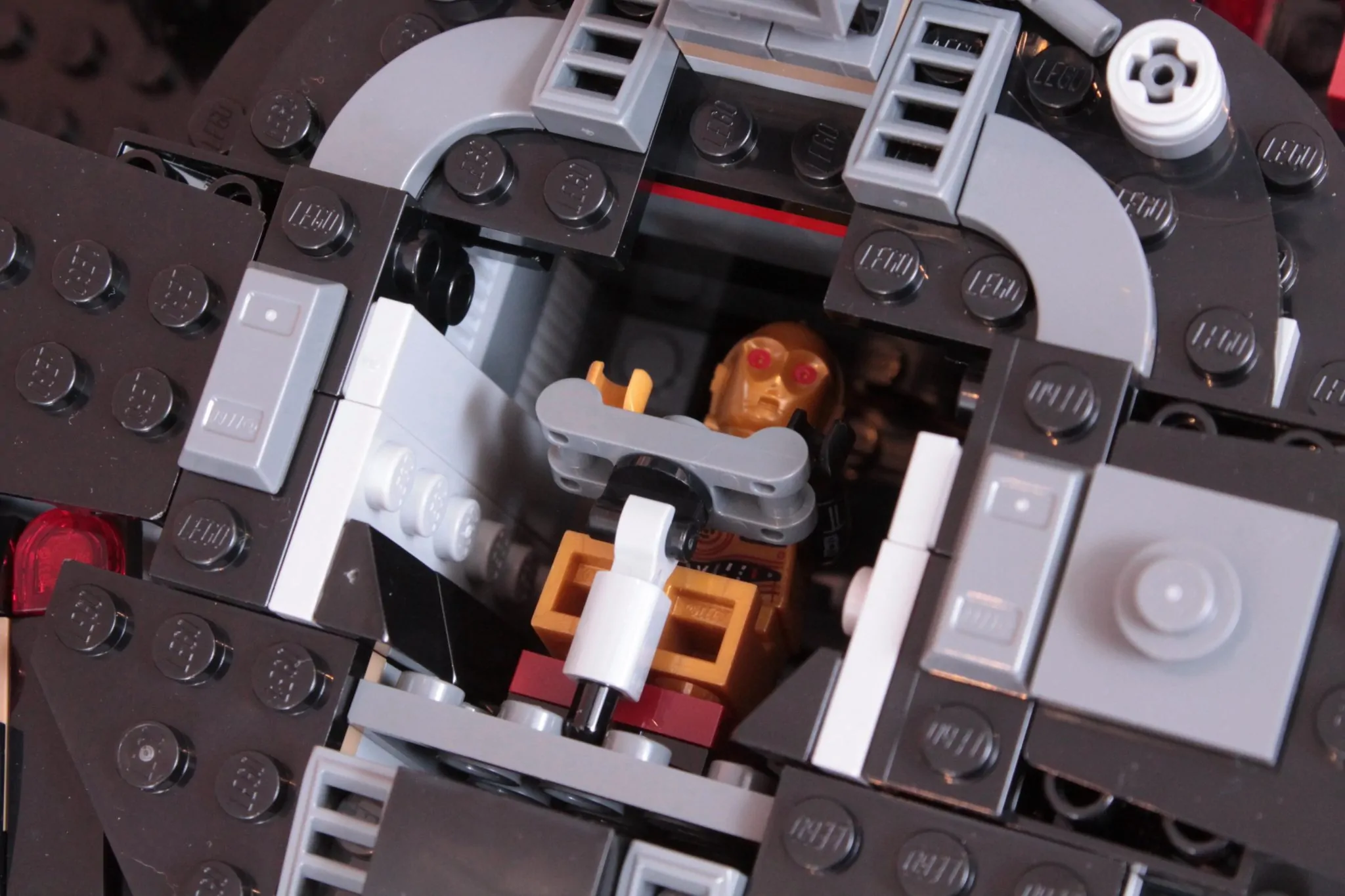 LEGO Star Wars 75389 The Dark Falcon review and gallery