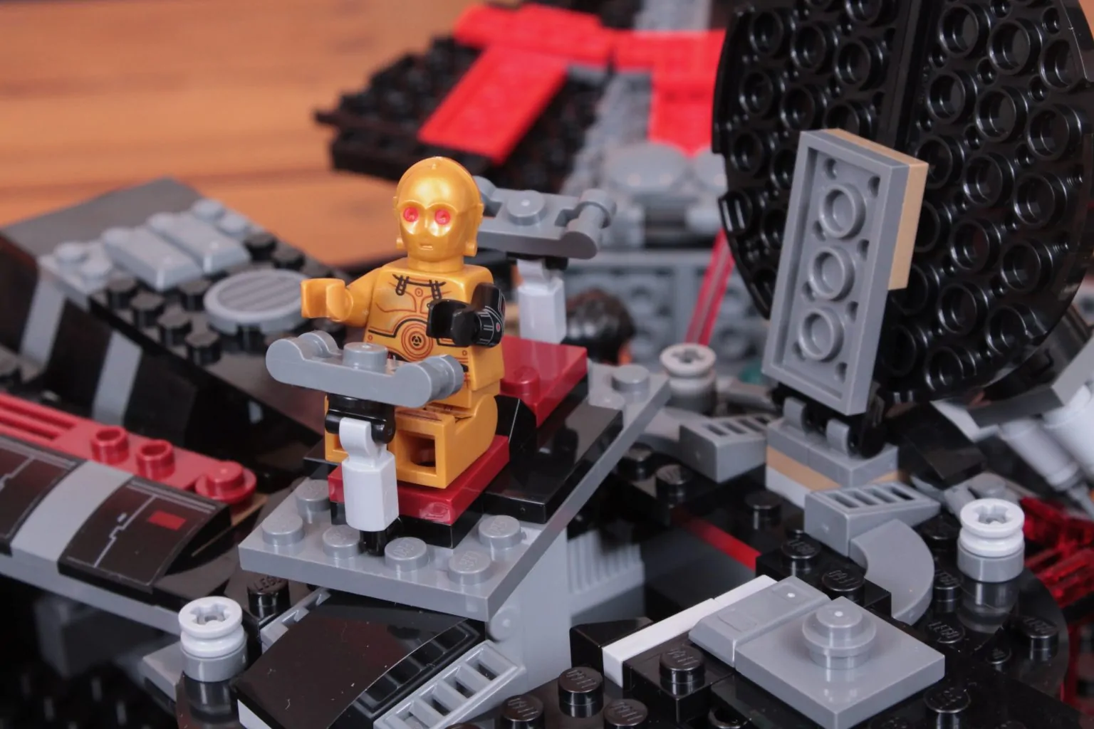 LEGO Star Wars 75389 The Dark Falcon review and gallery