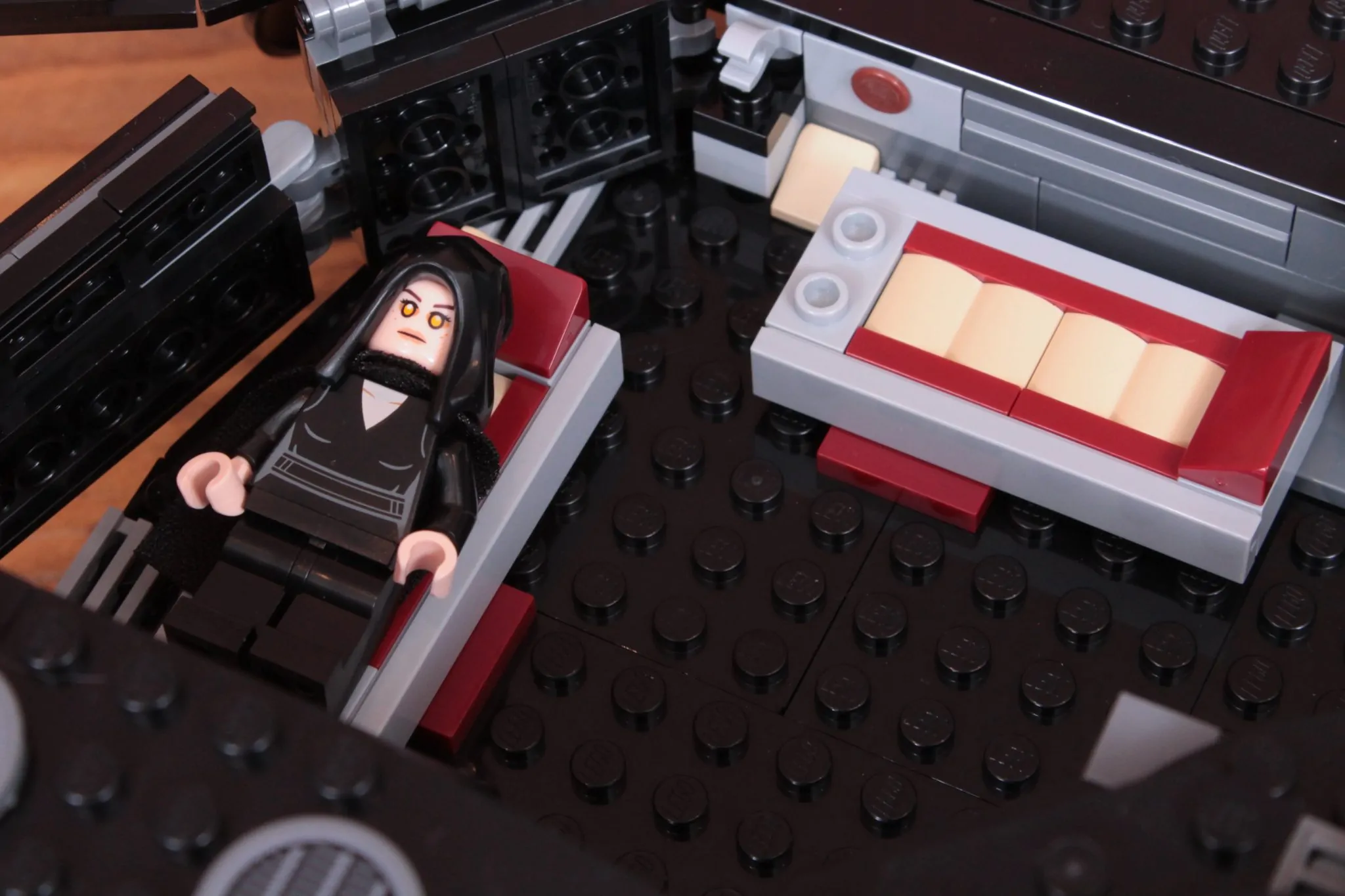 LEGO Star Wars 75389 The Dark Falcon review and gallery