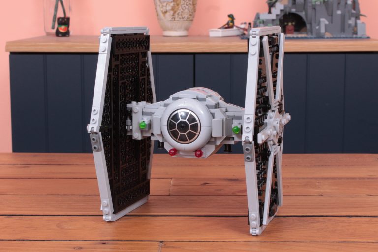 LEGO Star Wars 75393 TIE Fighter & X-Wing Mash-up review