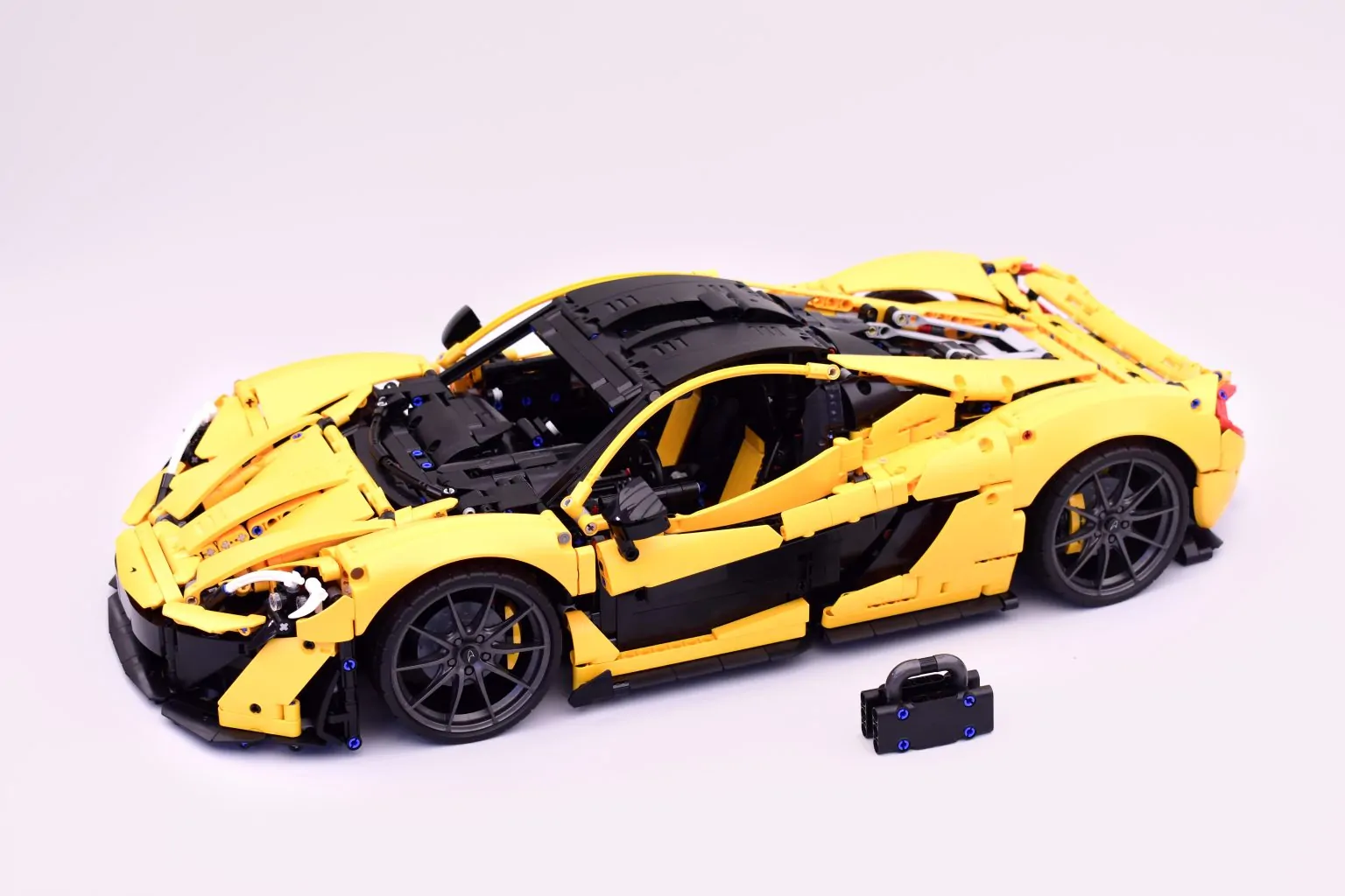 LEGO Technic 42172 McLaren P1 review
