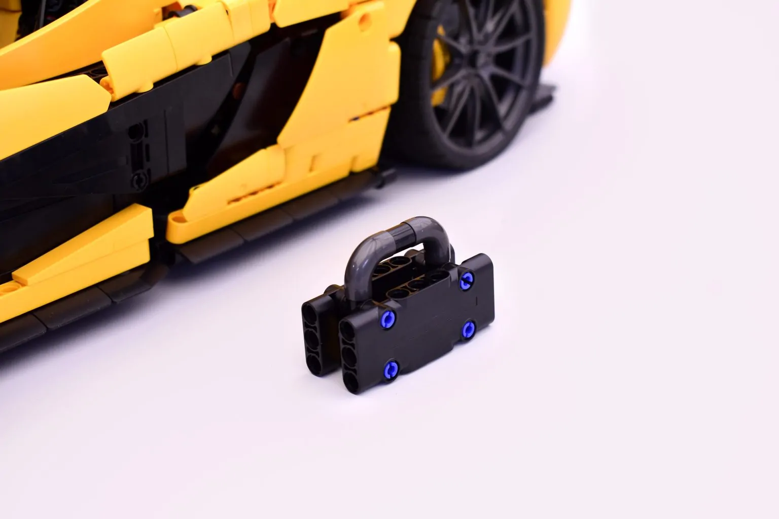 LEGO Technic 42172 McLaren P1 review